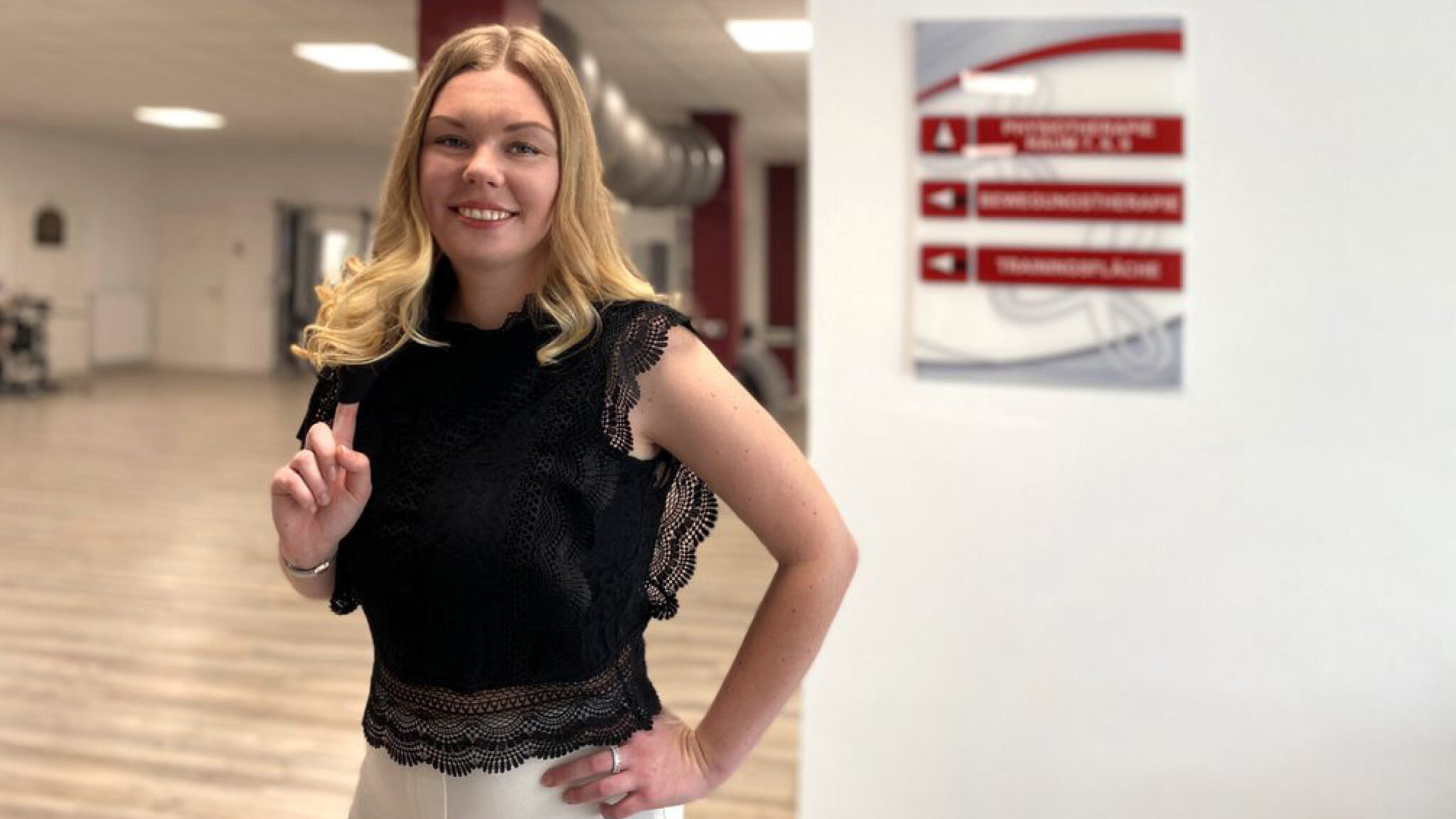 Karriere à la Elithera – von der Azubine zur Chefin. Chapeau, Laura ...